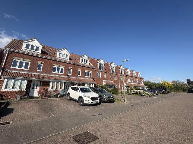 Apartment at Chadwick Way, Southampton