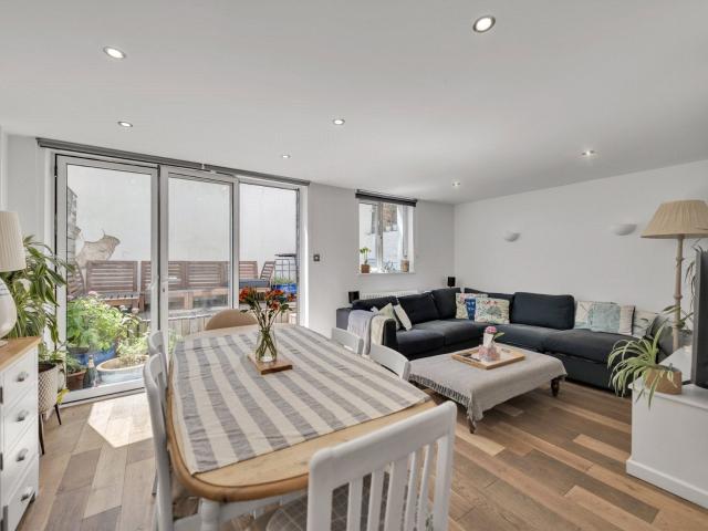 Apartment at Chalcot Road, Greater London