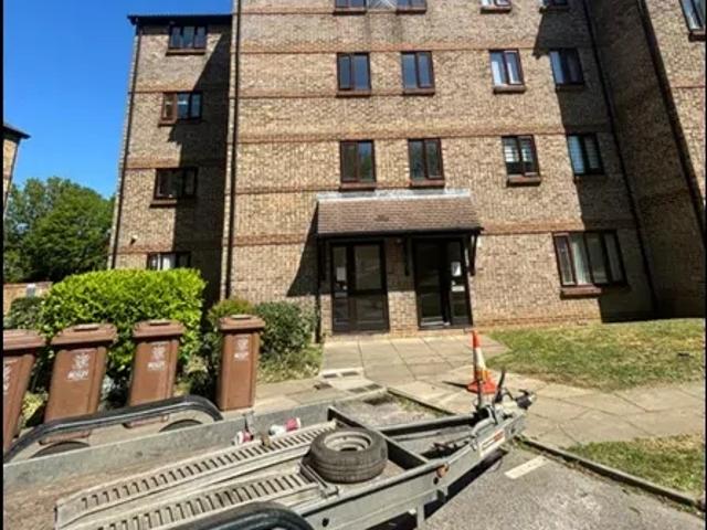 Apartment at Chalkstone Close, Greater London