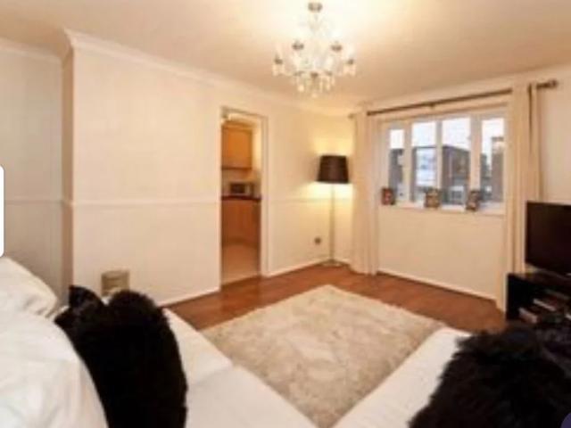 Apartment at Chalkstone Close, Greater London