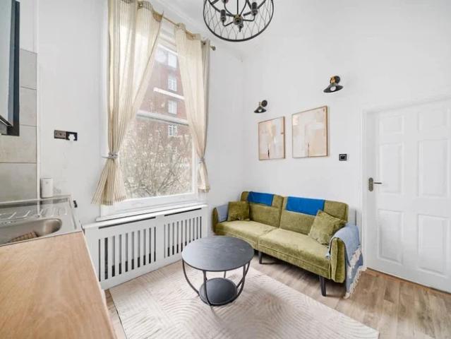 Apartment at Challoner Street, Greater London