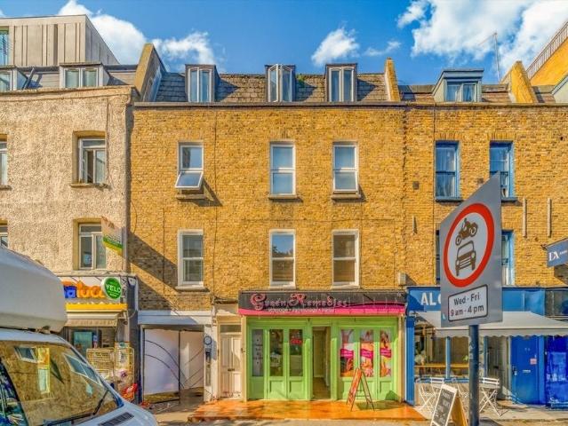 Apartment at Chalton Street, Greater London