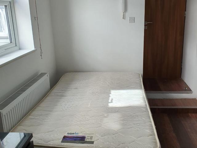 Apartment at Chalvey Road East, Slough