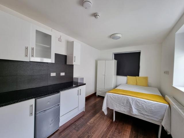 Apartment at Chalvey Road East, Slough