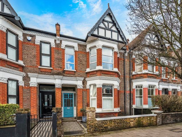 Apartment at Chamberlayne Road, Greater London