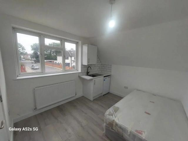 Apartment at Chandos Crescent, Greater London