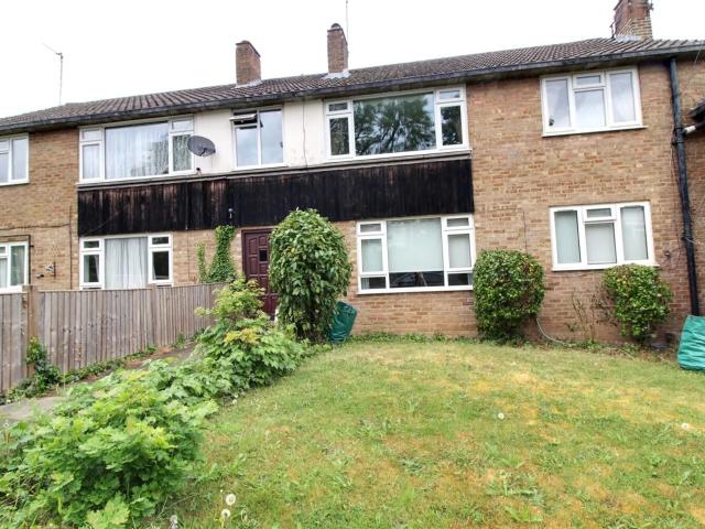 Apartment at Chase Green Avenue, Greater London