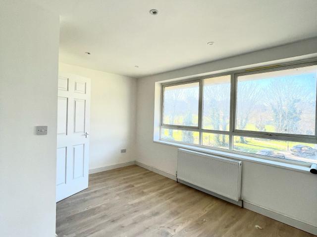 Apartment at Chase Road, Greater London