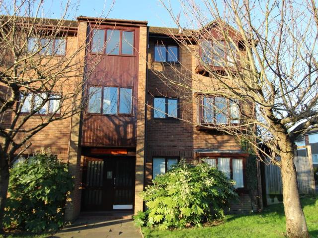 Apartment at Chase Road, Greater London