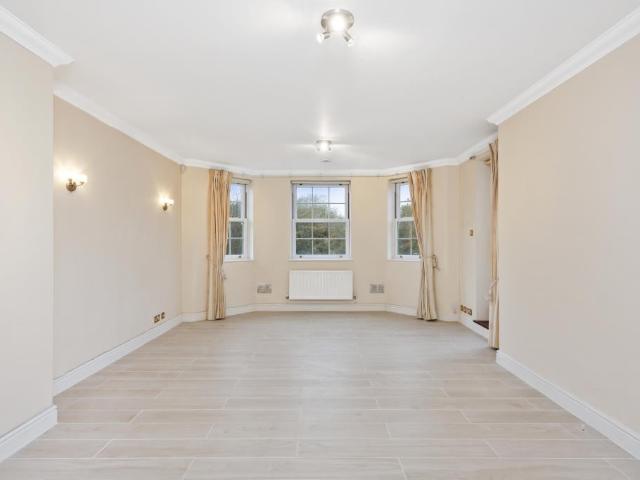 Apartment at Chapman Square, Greater London