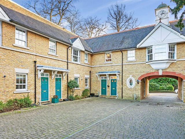 Apartment at Chapman Square, Greater London