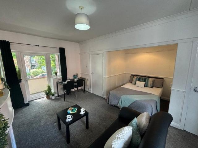 Apartment at Chapel Lane, Leeds