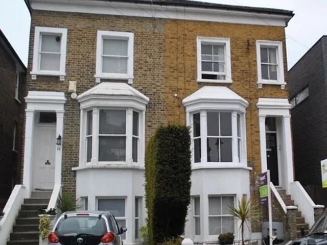 Apartment at Chapel Road, Greater London