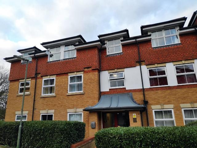 Apartment at Chapel Road, Reigate and Banstead