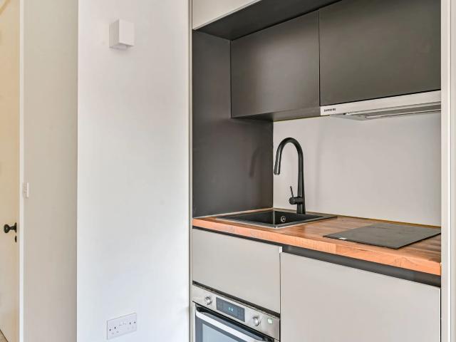 Apartment at Charlton Church Lane, Greater London