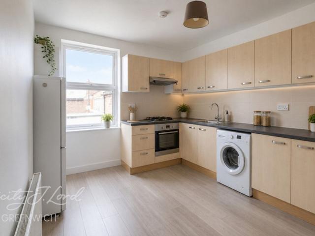 Apartment at Charlton Church Lane, Greater London