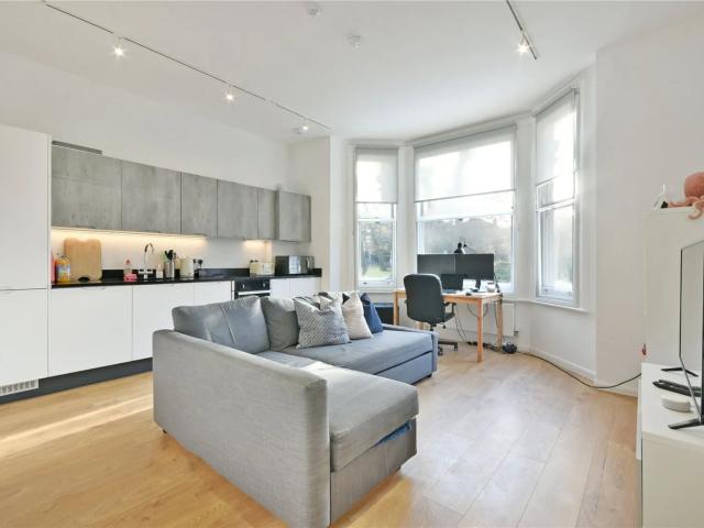 Apartment at Charlton Road, Greater London