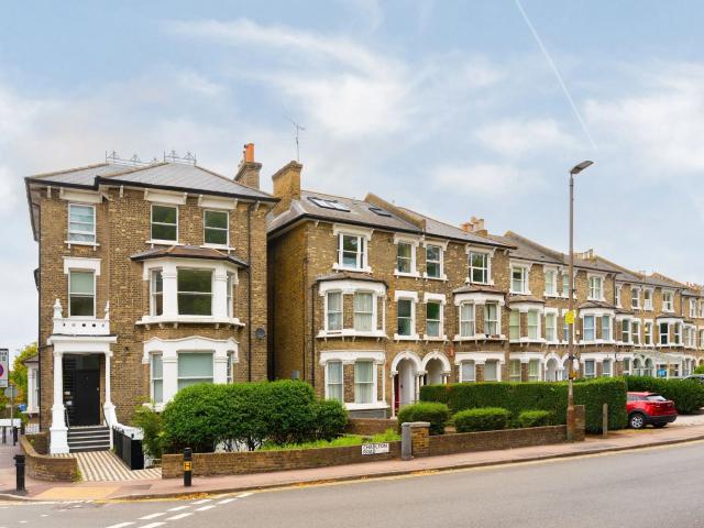 Apartment at Charlton Road, Greater London