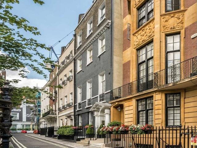 Apartment at Charles Street, City of Westminster