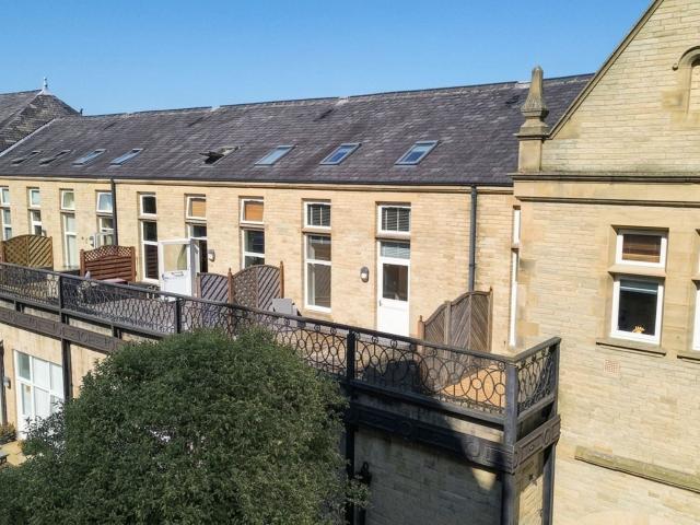 Apartment at Charlotte Close, Calderdale