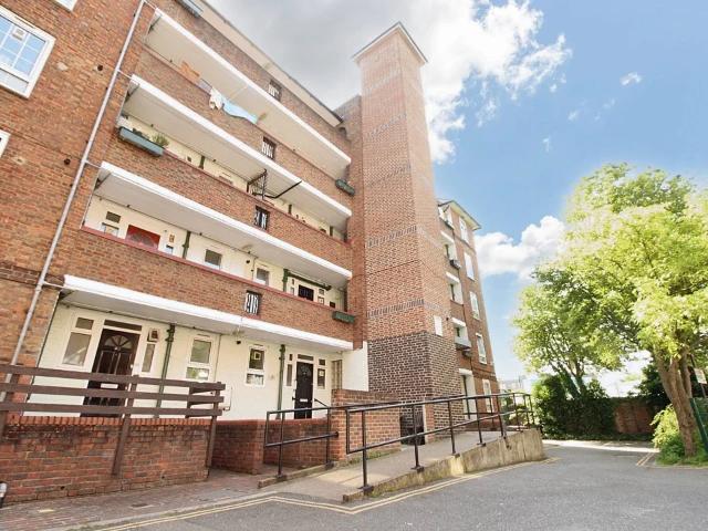 Apartment at Charlotte Terrace, Greater London
