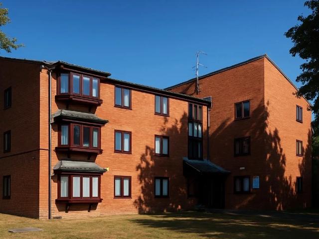 Apartment at Chartwell Way, Greater London