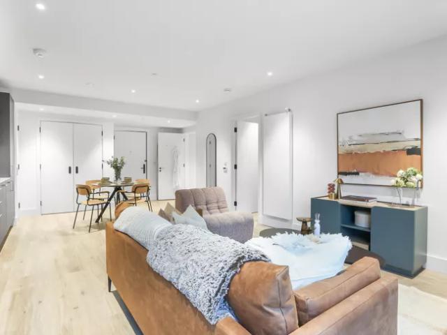 Apartment at Charter Street, Greater London