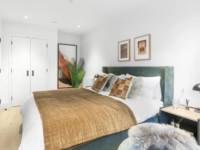 Apartment at Charter Street, Greater London