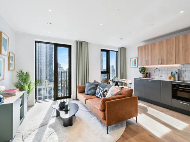 Apartment at Charter Street, Greater London