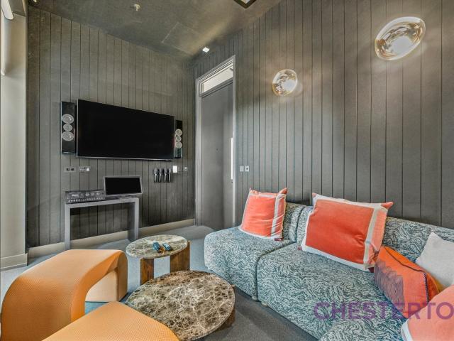 Apartment at Charter Street, Greater London