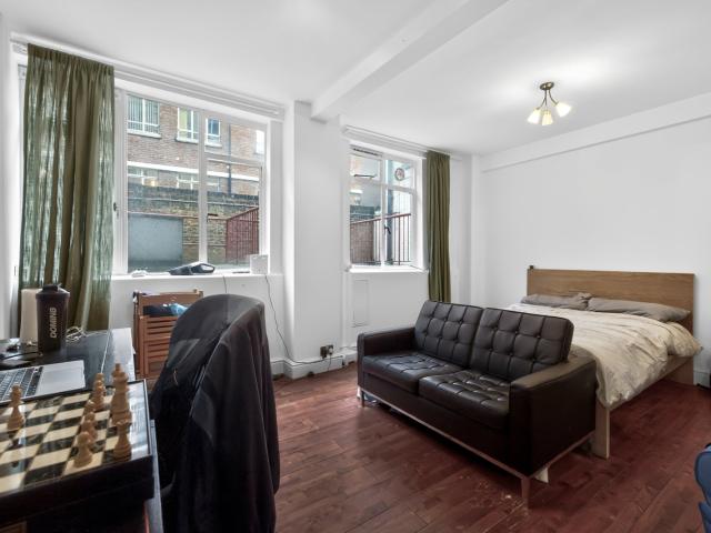 Apartment at Charterhouse Square, City of London