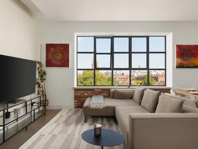 Apartment at Chatham Place, Greater London