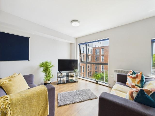 Room at Chatham Place, Liverpool