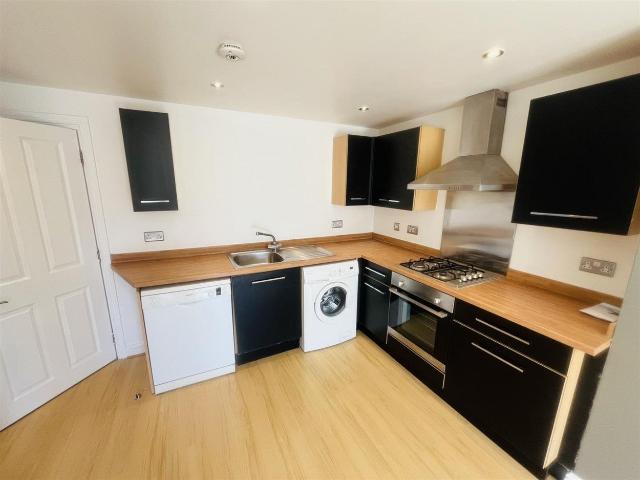 Apartment at Chedworth Road, Bristol