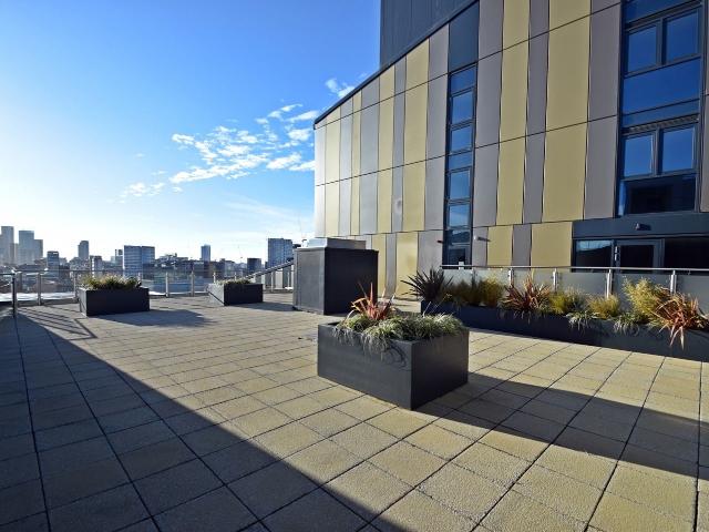 Apartment at Cheetham Hill Road, Manchester