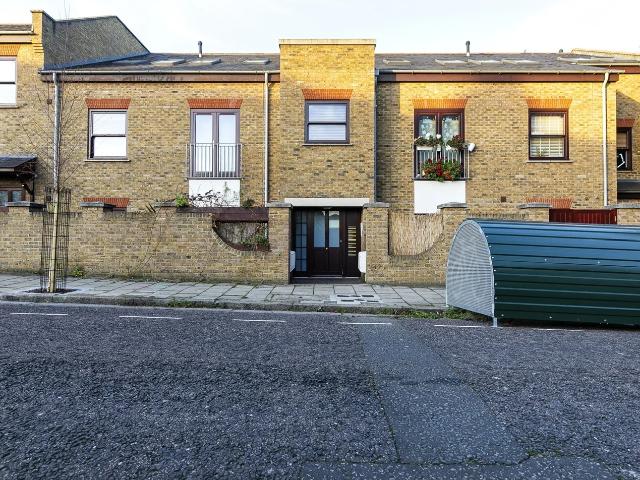 Apartment at Chelmer Road, Greater London