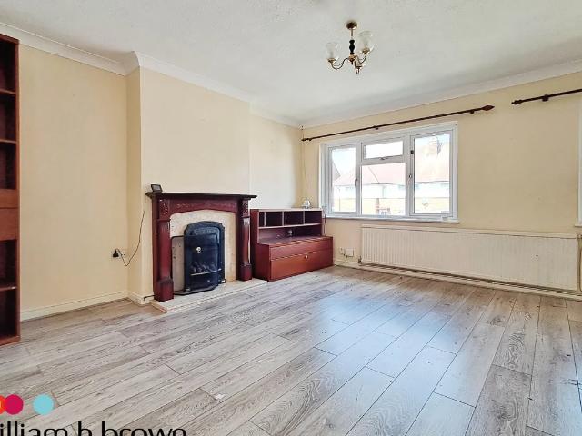 Apartment at Chelmsford Avenue, Greater London