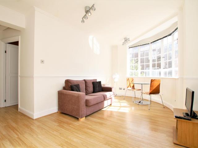 apartment at Chelsea Cloisters, Sloane Avenue, London, SW3 3EE
