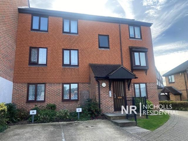 Apartment at Chelsea Gardens, Greater London