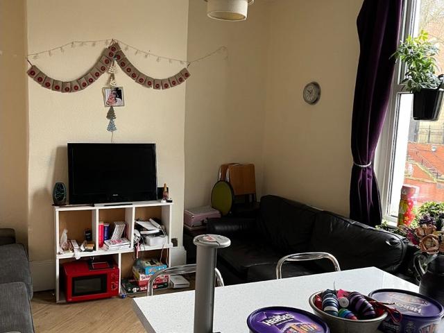 Apartment at Cheltenham Road, Bristol