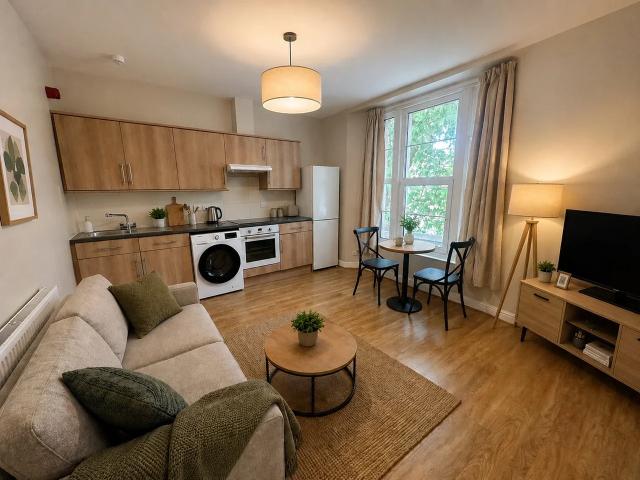 Apartment at Cheltenham Road, Bristol