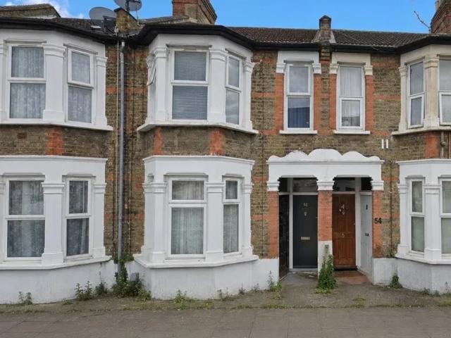 Apartment at Cheshunt Road, Greater London