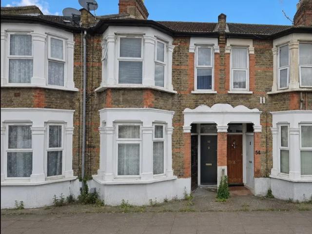 Apartment at Cheshunt Road, Greater London