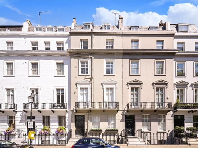 Apartment at Chesham Place, City of Westminster