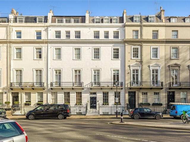 Apartment at Chesham Place, City of Westminster