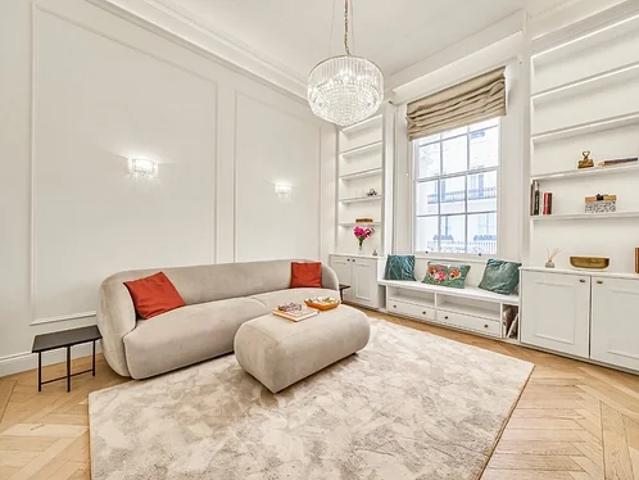 Apartment at Chesham Street, City of Westminster