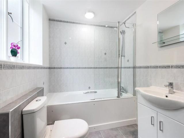 Apartment at Chesterfield Gardens, City of Westminster