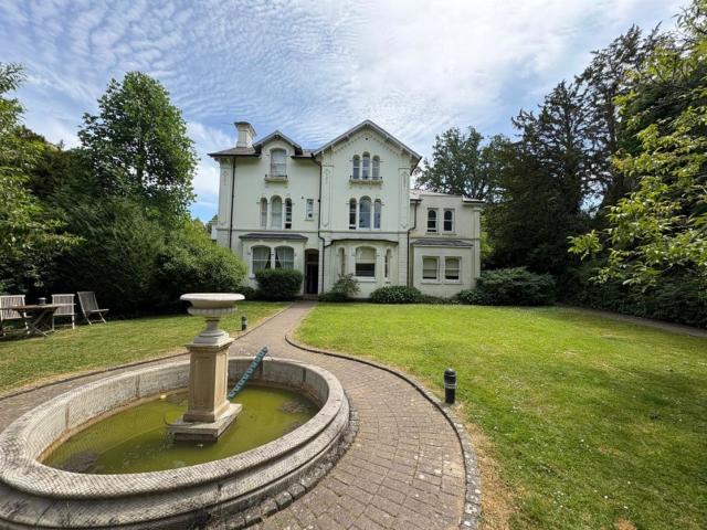 Apartment at Chestnut Court, Tunbridge Wells