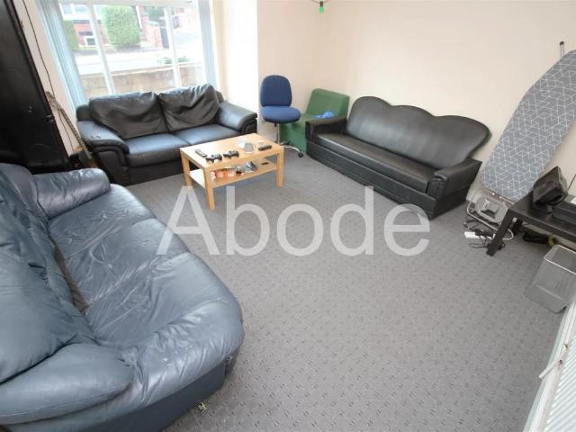 Apartment at Chestnut Avenue, Leeds