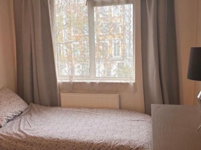 Apartment at Chepstow Crescent, Greater London